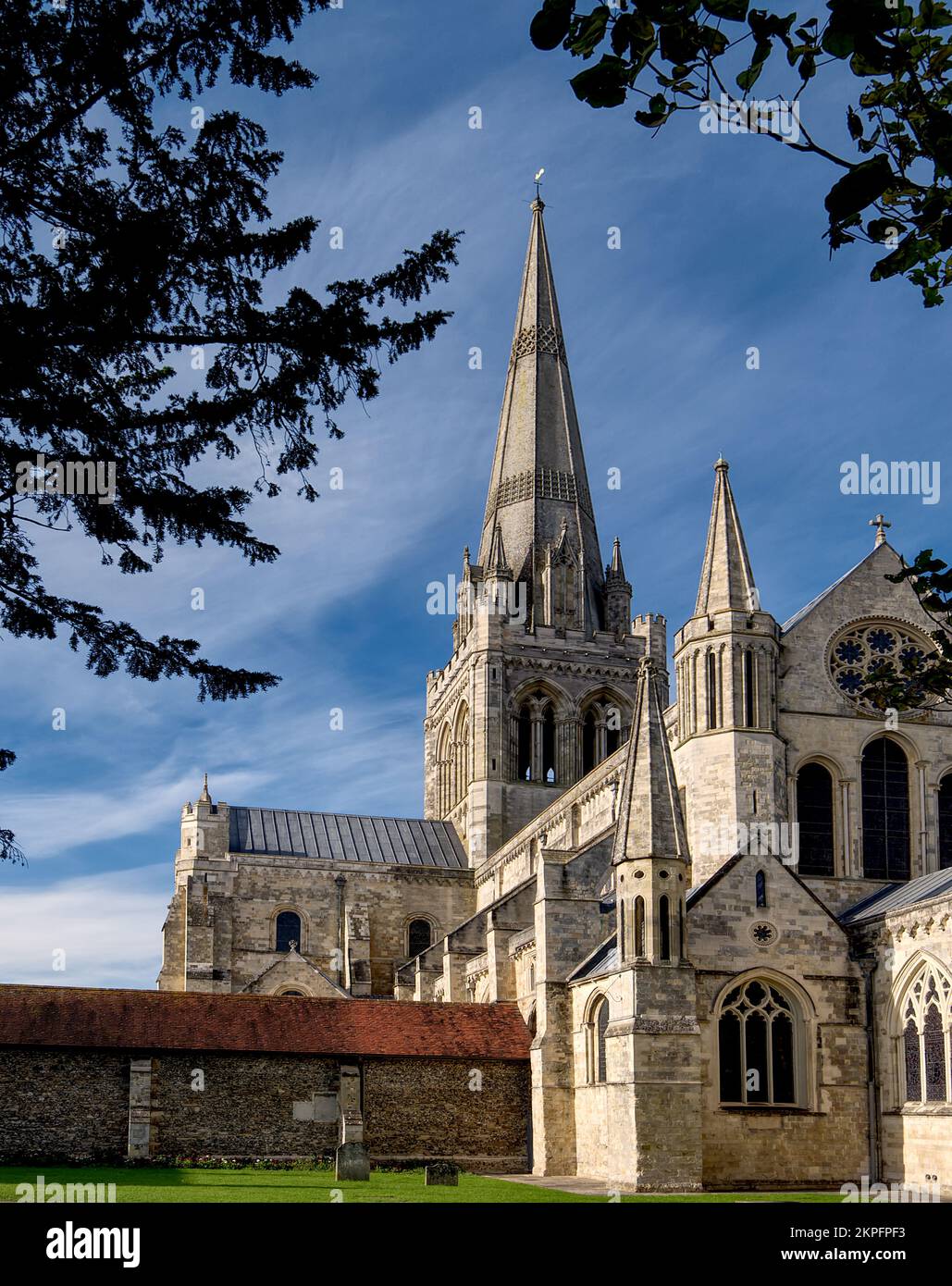 Old cathedral church hi-res stock photography and images - Alamy