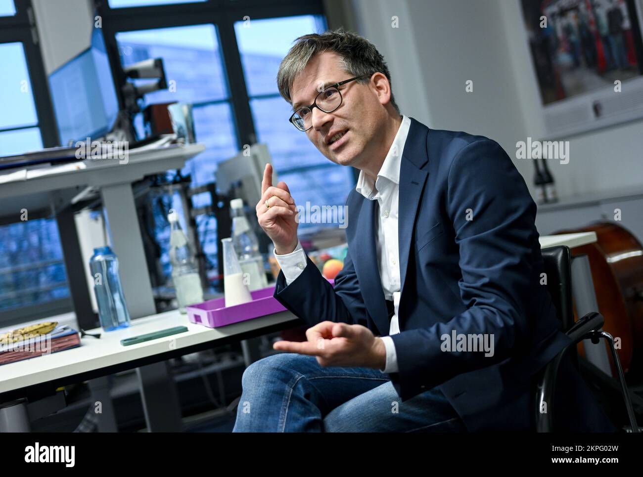 21 November 2022, Berlin: Christian Tretbar, editor-in-chief of the ...