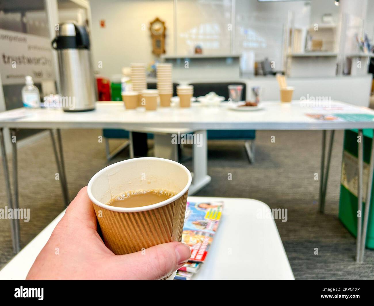 Leeds, UK. 28th November, 2022. A man, Andrew, making a hot drink in a ...