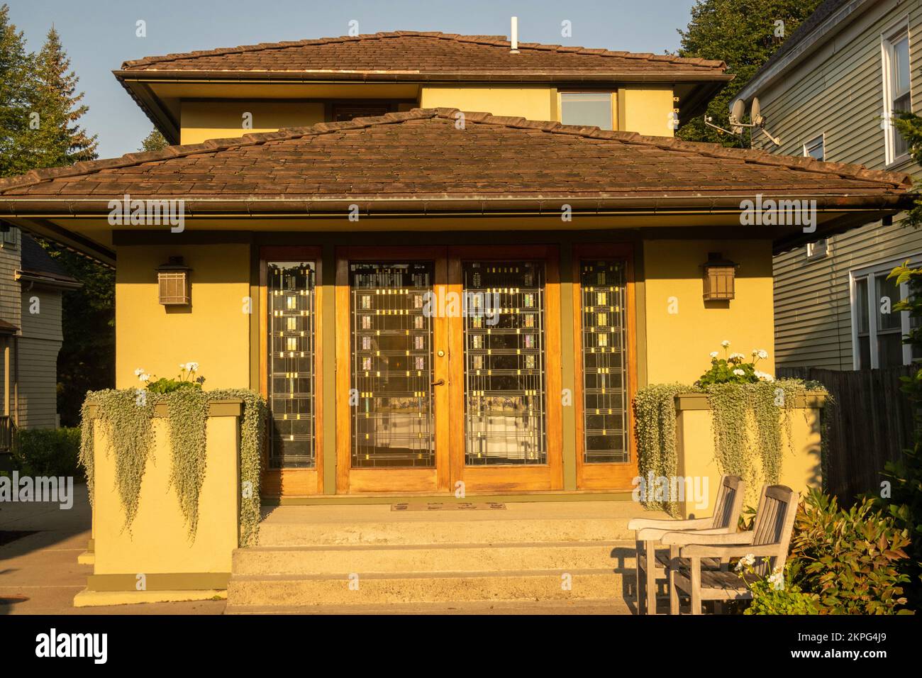 Martin house buffalo hi-res stock photography and images - Alamy