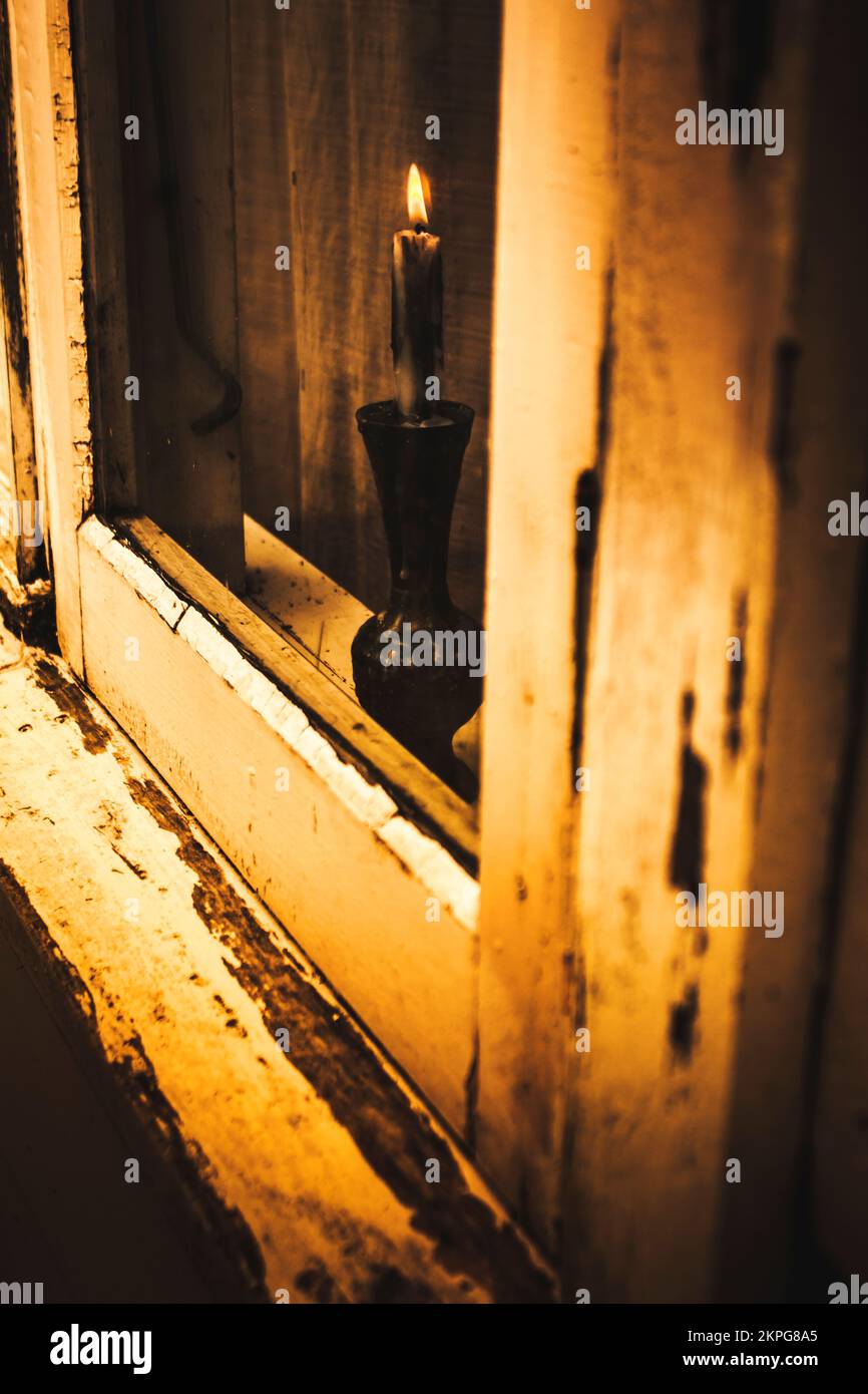 Old dilapidated haunted night hi-res stock photography and images - Alamy