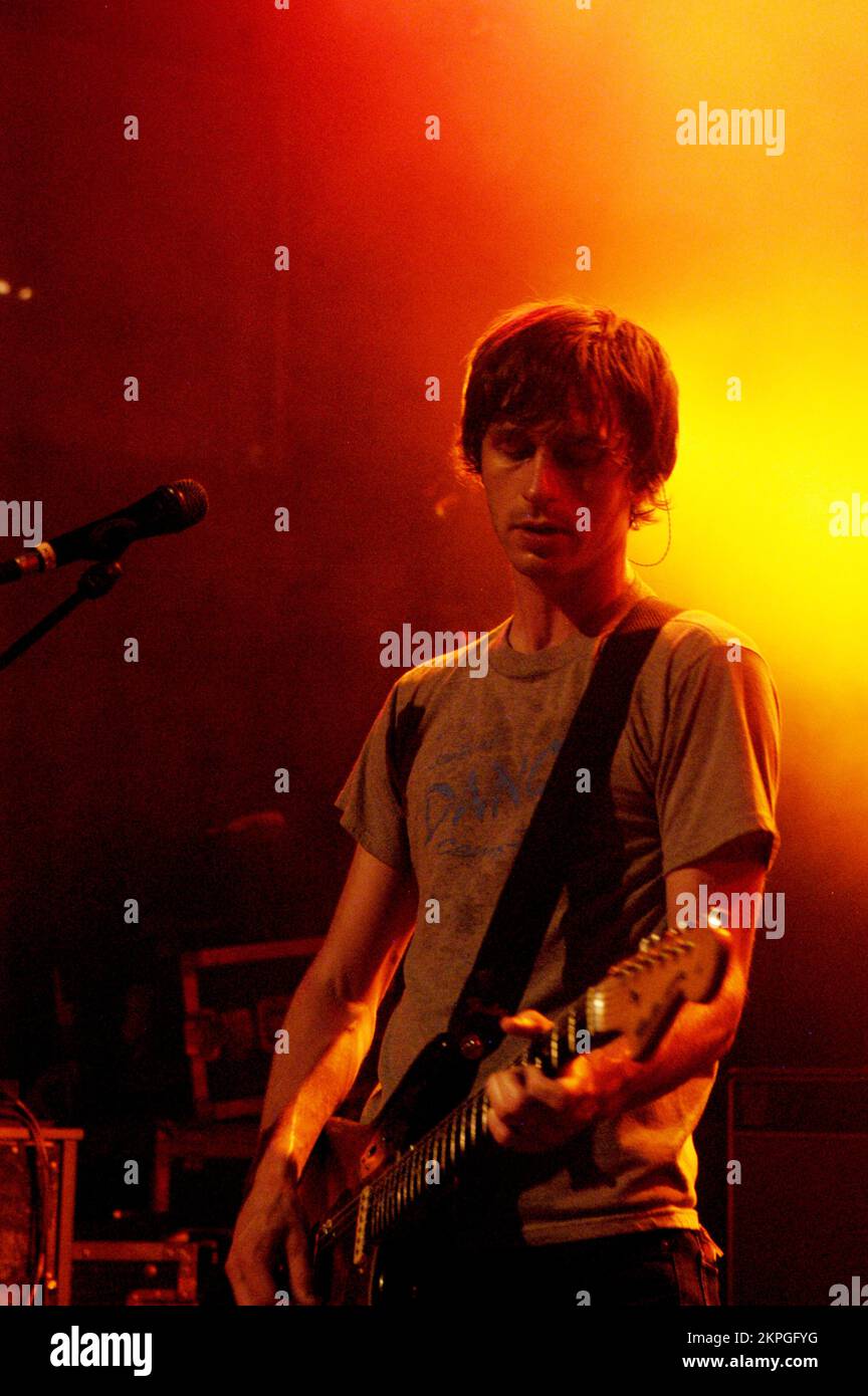 ATHLETE BAND, CONCERT, 2005: Joel Pott, singer and guitarist with ...