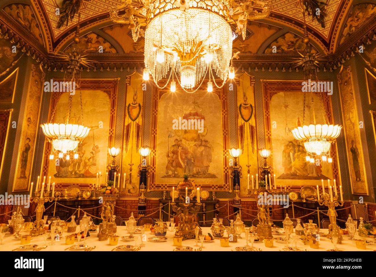 England, East Sussex, Brighton, The Royal Pavilion, Banqueting Room ...