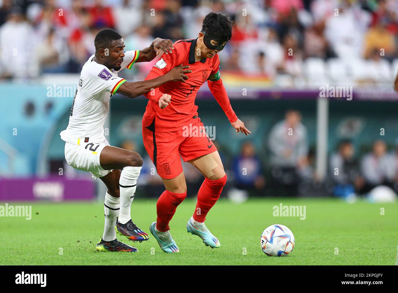 Jinsu Kim during the FIFA World Cup Qatar 2022 Group H match between ...