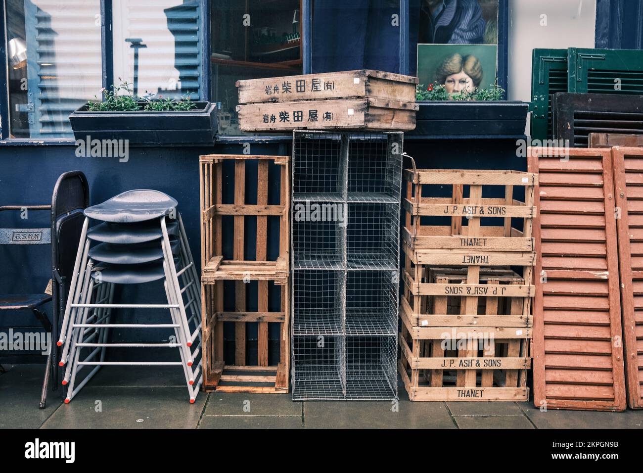 Paraphernalia, Antique & Bric a Brac Shop, Old Town, Margate, UK Stock ...