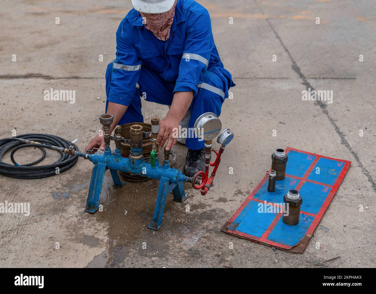 Safety precaution gas pump hi-res stock photography and images - Alamy
