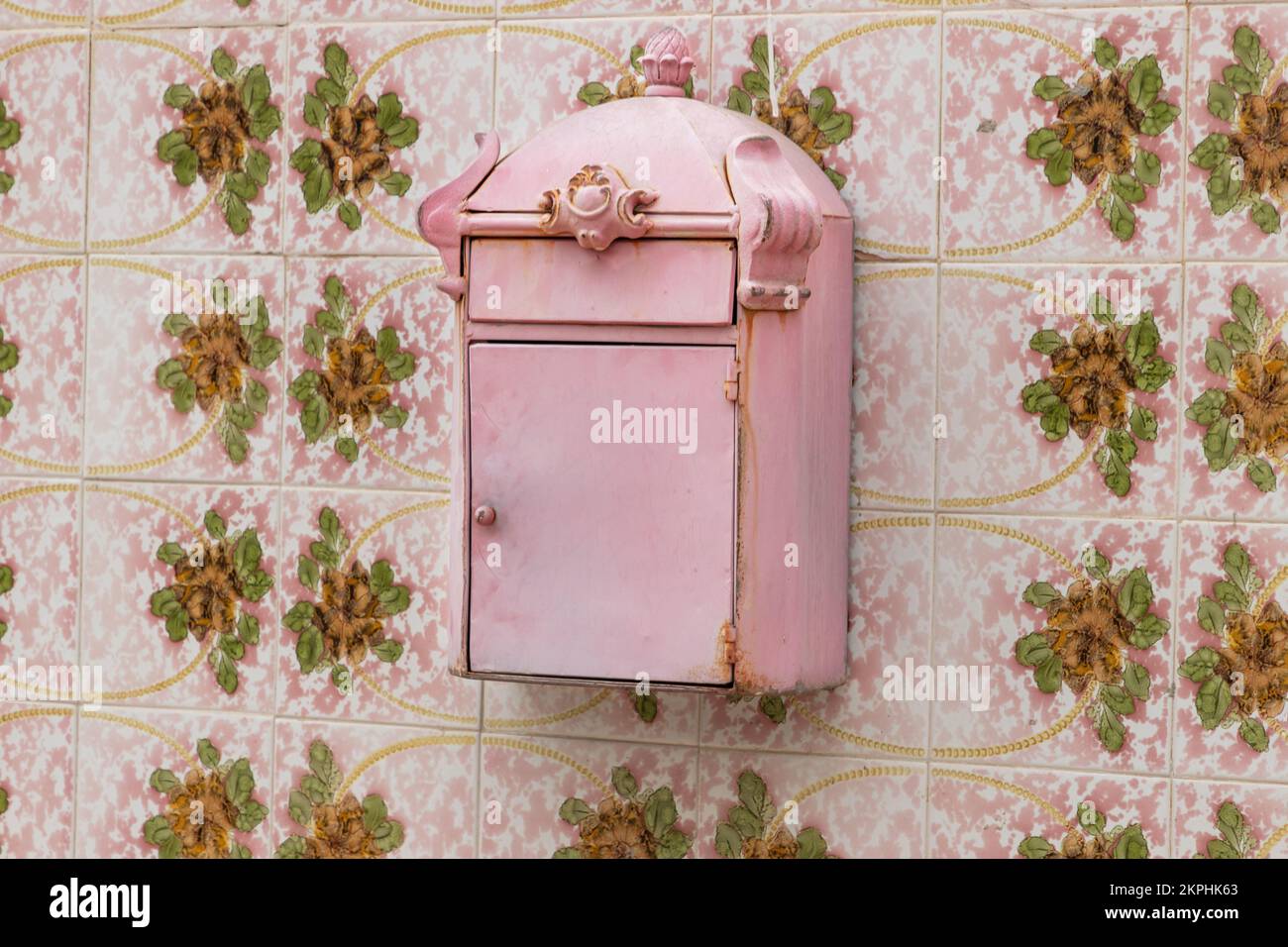 Mailbox in the wall Stock Photo - Alamy