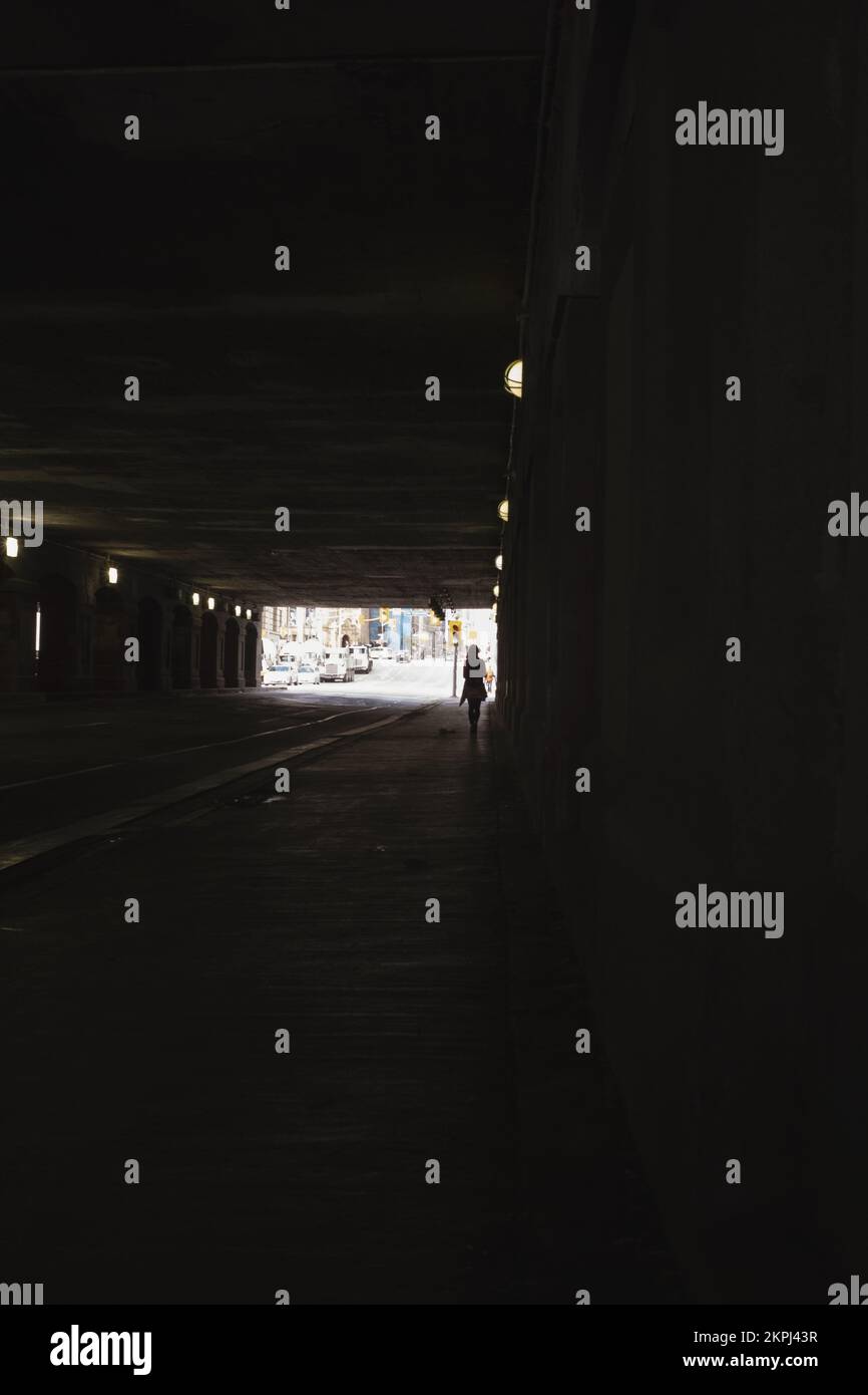 Car spotlight girl hi-res stock photography and images - Alamy