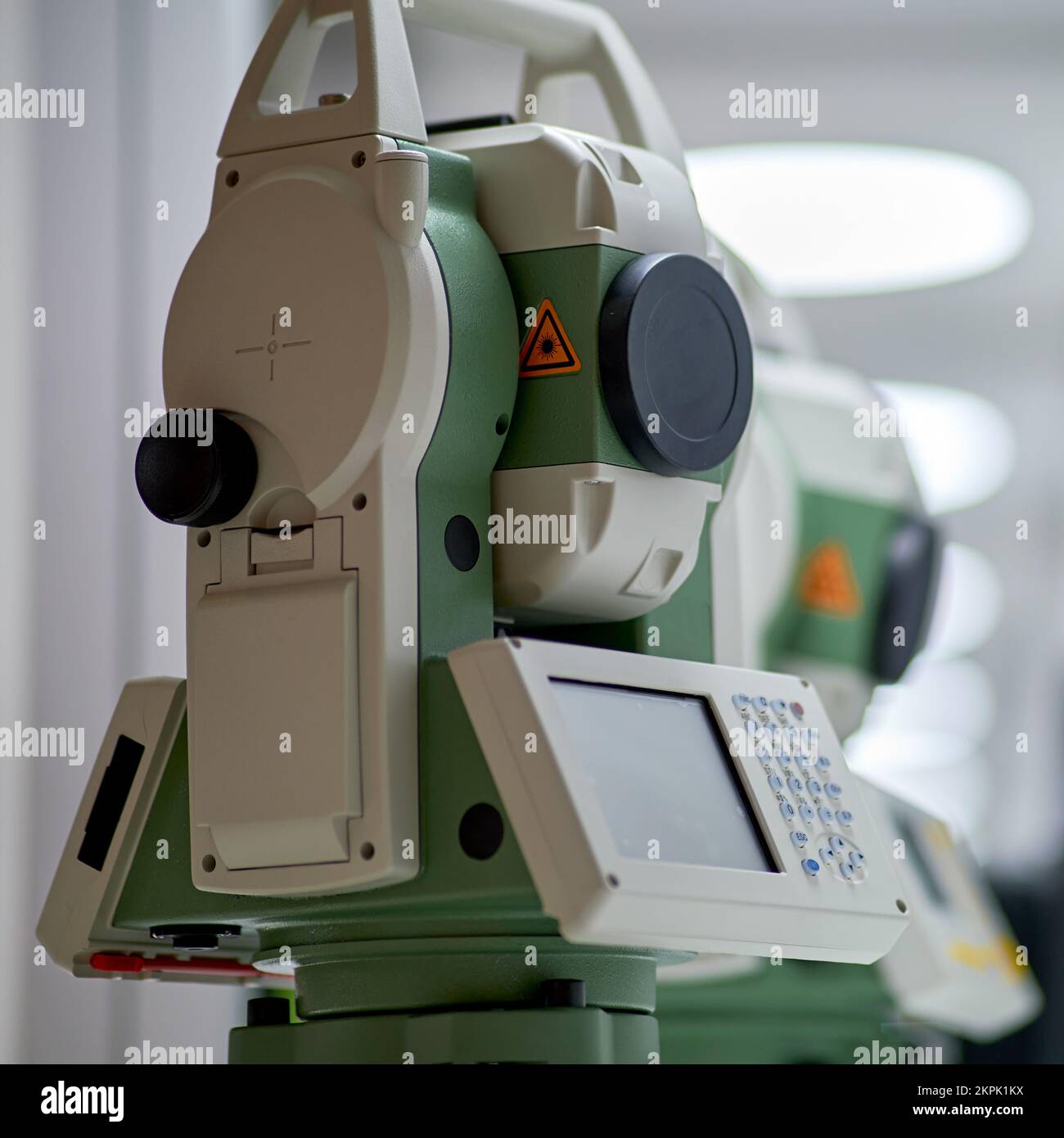 Measuring geodetic instrument for engineering works and topographic ...