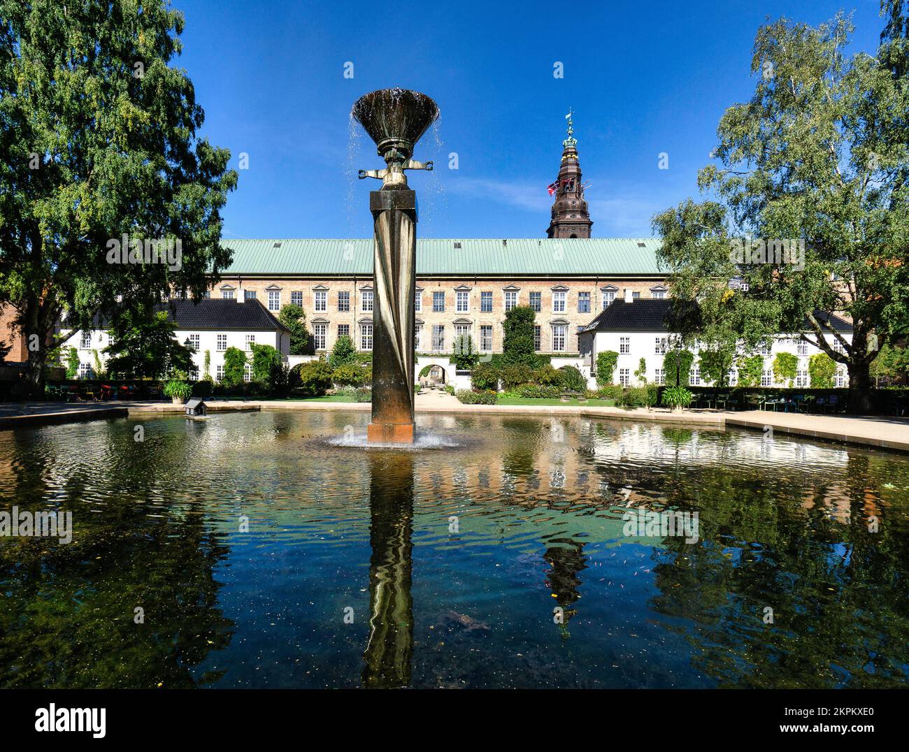 Water fountain in the Royal Library Garden, Slotsholmen, Copenhagen ...