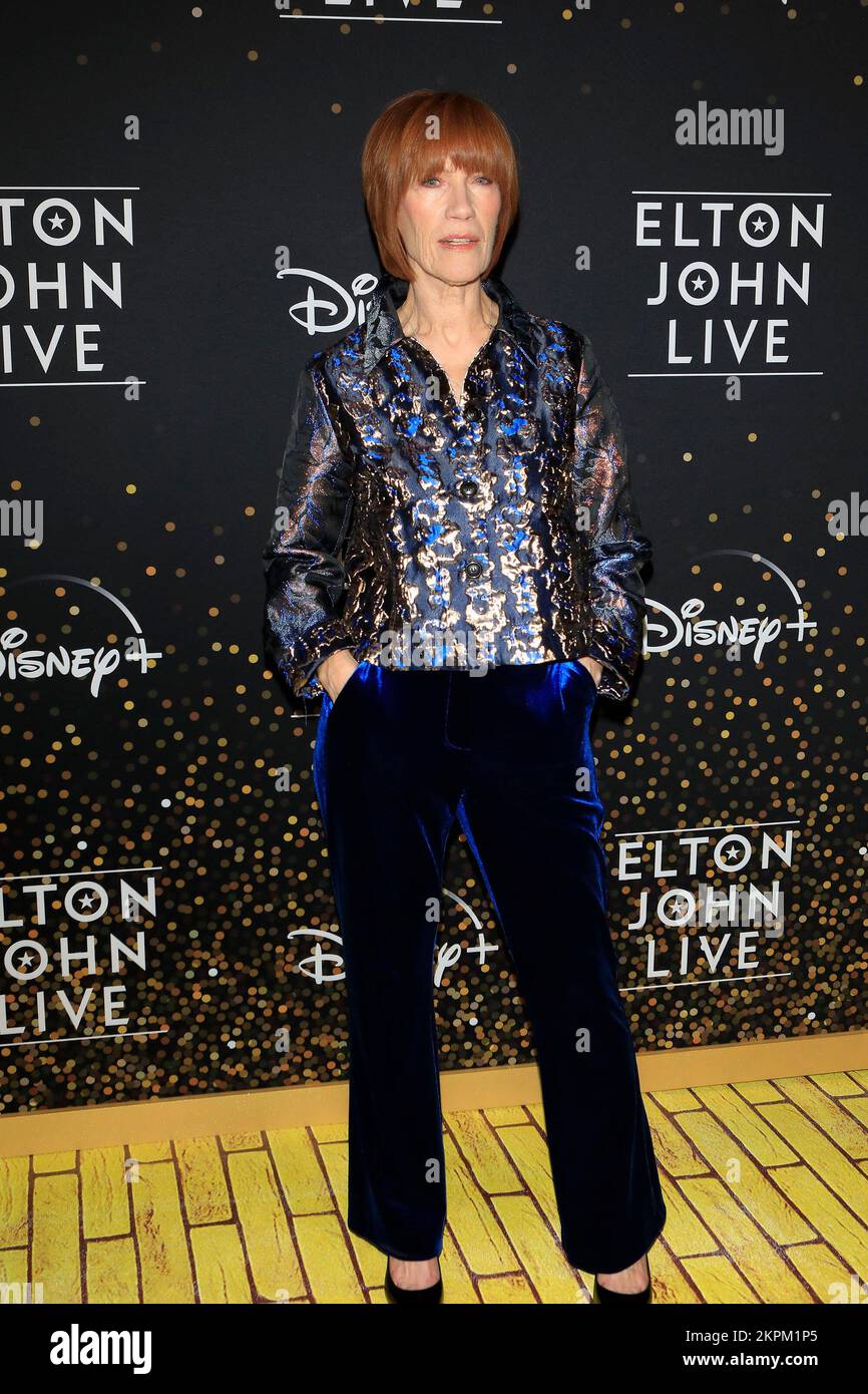 Kiki Dee in attendance for Elton John Live: Farewell From Dodger ...