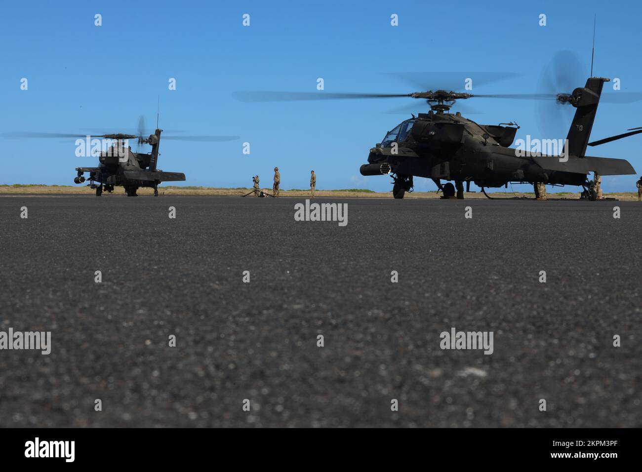 U.S. Army AH-64 Apache helicopters assigned to 2nd Battalion, 25th ...