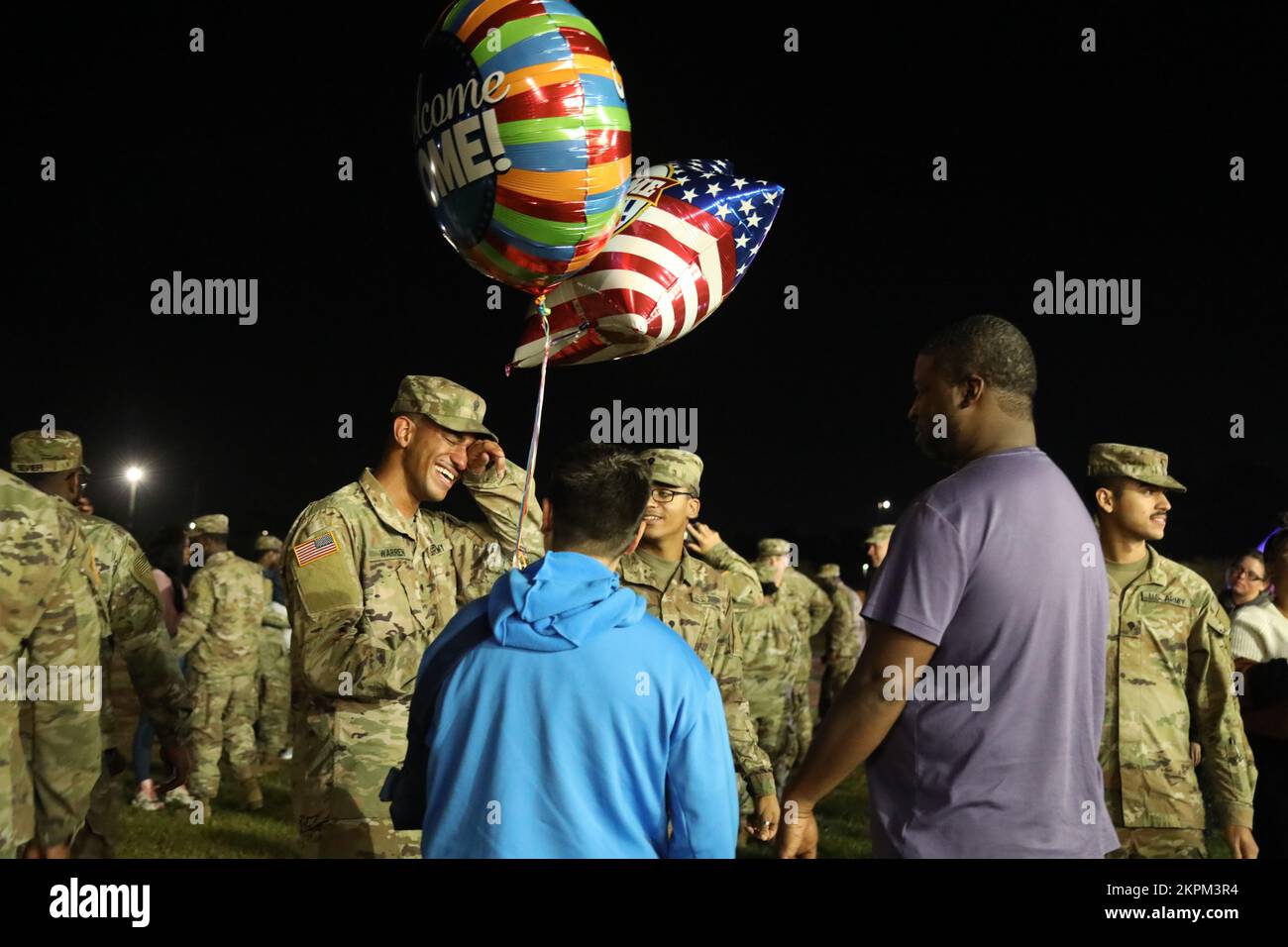 A U.S. Army Soldier, assigned to Bravo Company, 87th Division ...