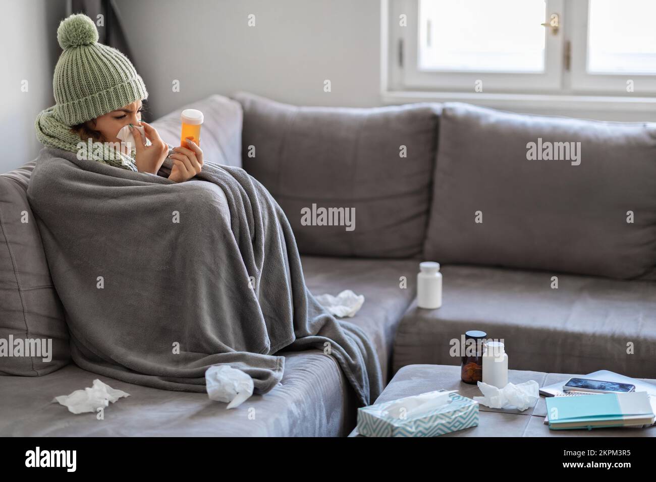 Feeling unwell seasonal flu hi-res stock photography and images - Alamy