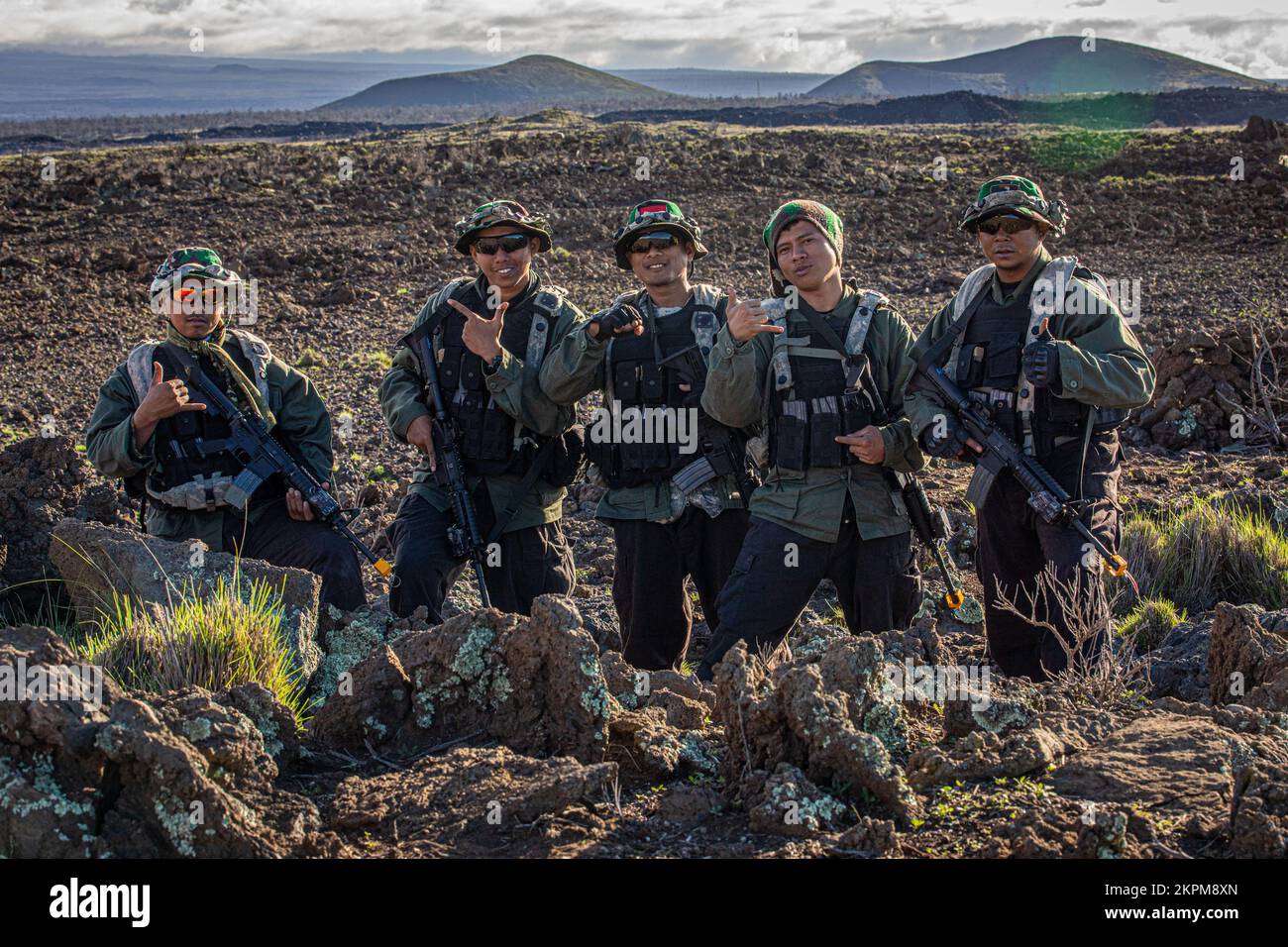 TNI Soldiers pose for a picture on Pohakuloa Training Grounds, Hawaii ...
