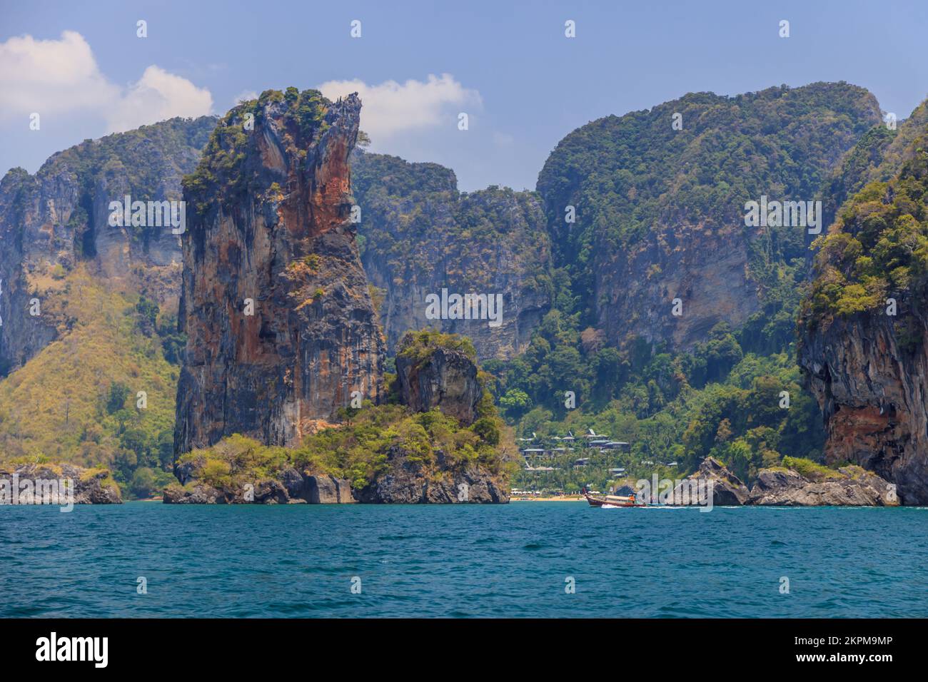 Imposing rocks hi-res stock photography and images - Alamy