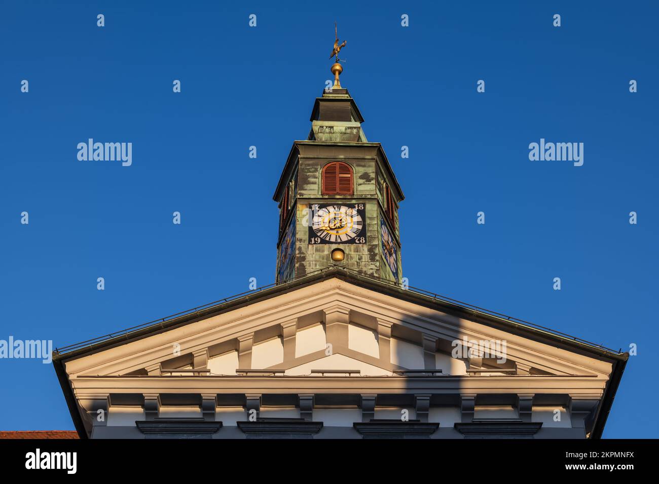 Pentagonal hi-res stock photography and images - Alamy
