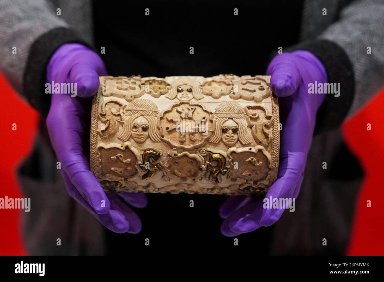 Benin bronzes return hi-res stock photography and images - Alamy
