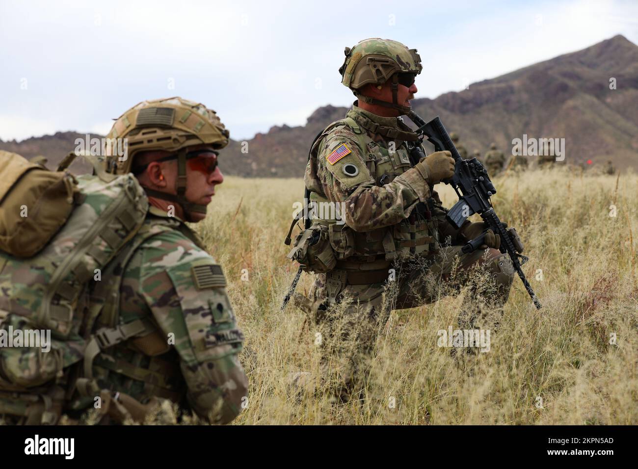 U.S. Army Soldiers assigned to 1st Battalion, 125th Infantry Regiment ...