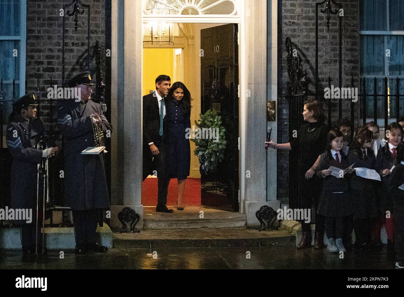 Prime Minister Rishi Sunak and his wife Akshata Murty, with Ukrainian ...