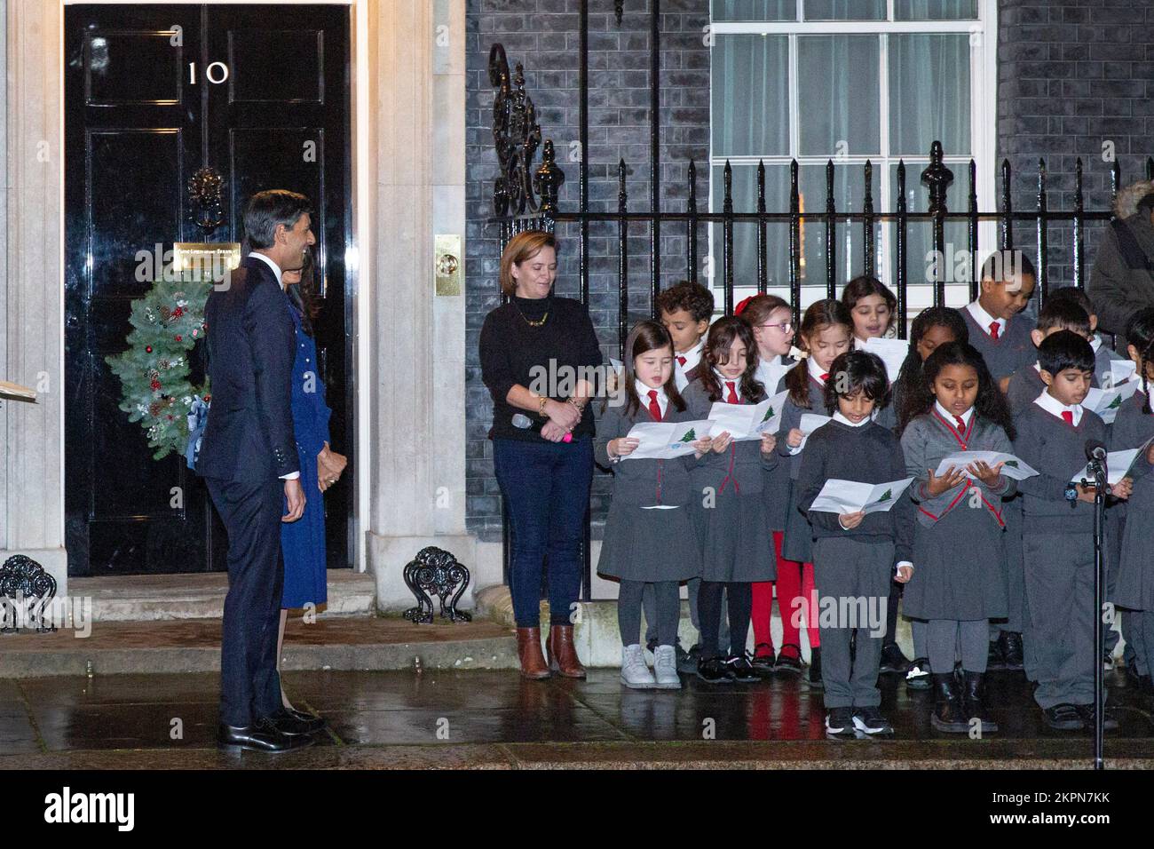 Prime Minister Rishi Sunak and his wife Akshata Murty, with Ukrainian ...