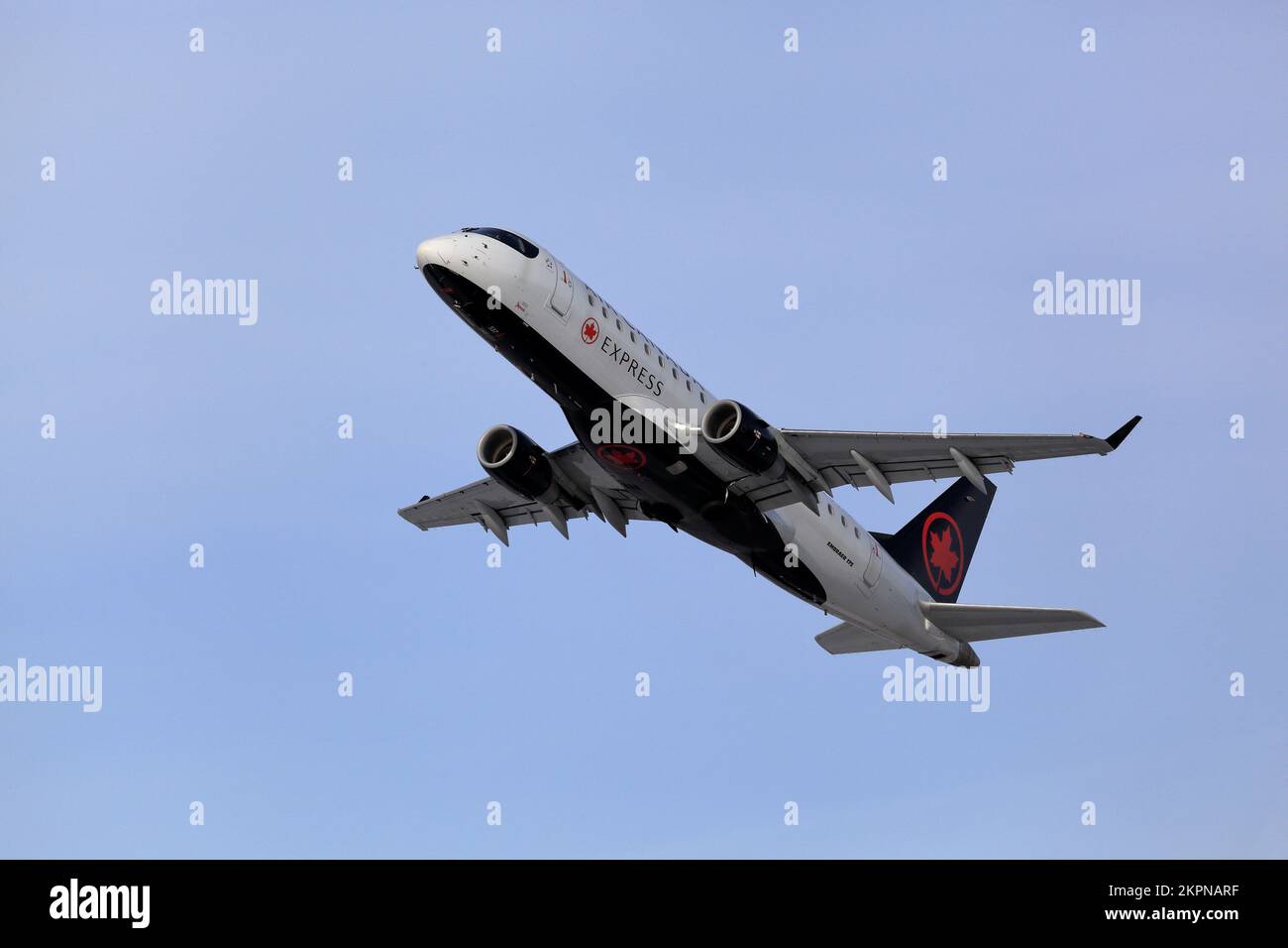 Embraer erj 175 transportation hi-res stock photography and images - Alamy