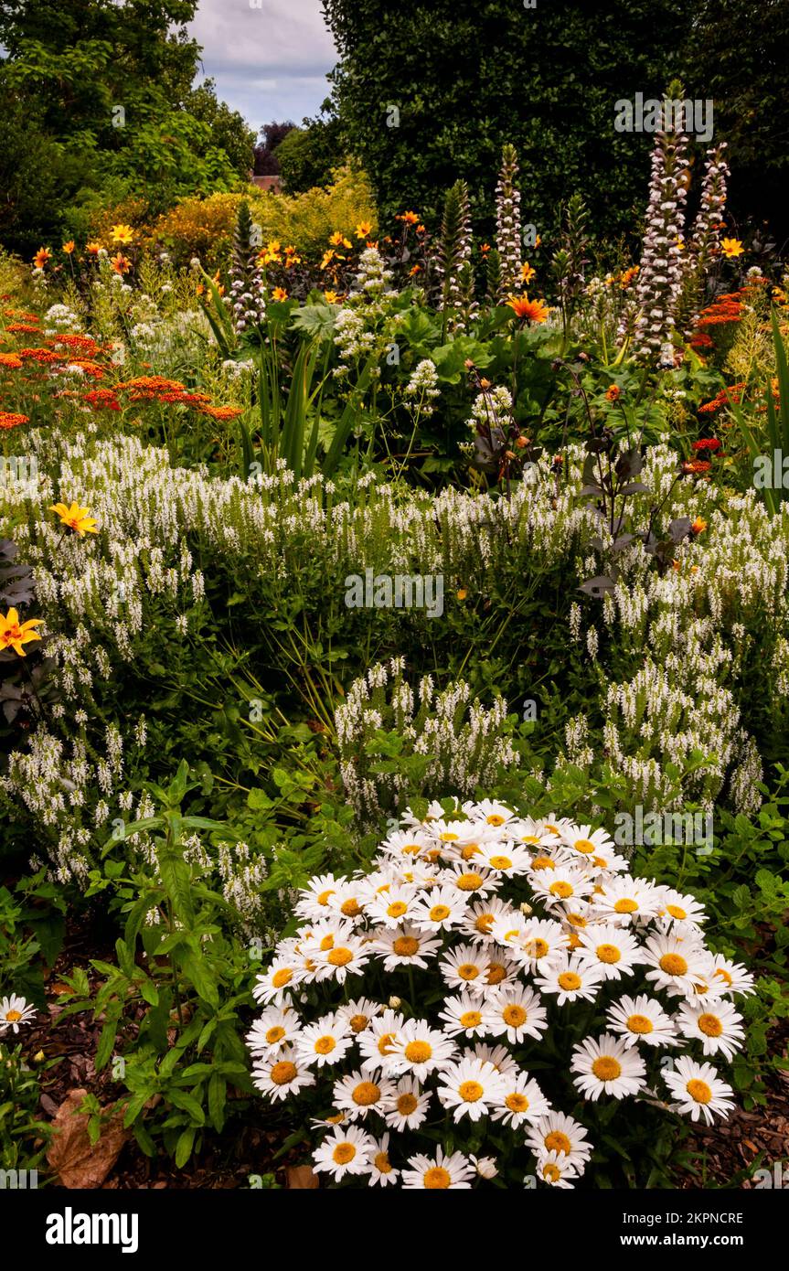 Grosvenor Park in Chester, England Stock Photo - Alamy