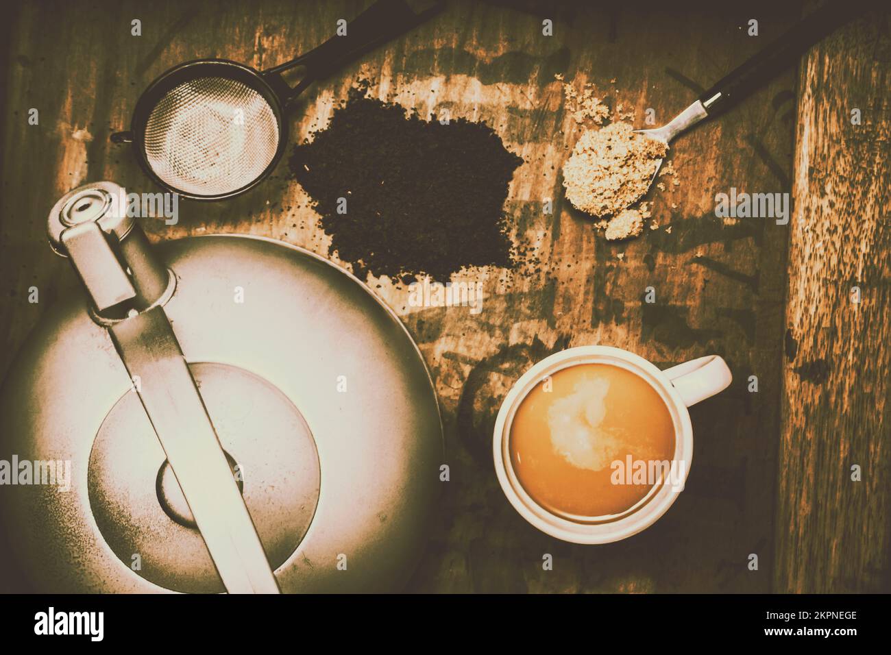 Retro drinks and beverages horizontal background with a old-fashioned ...