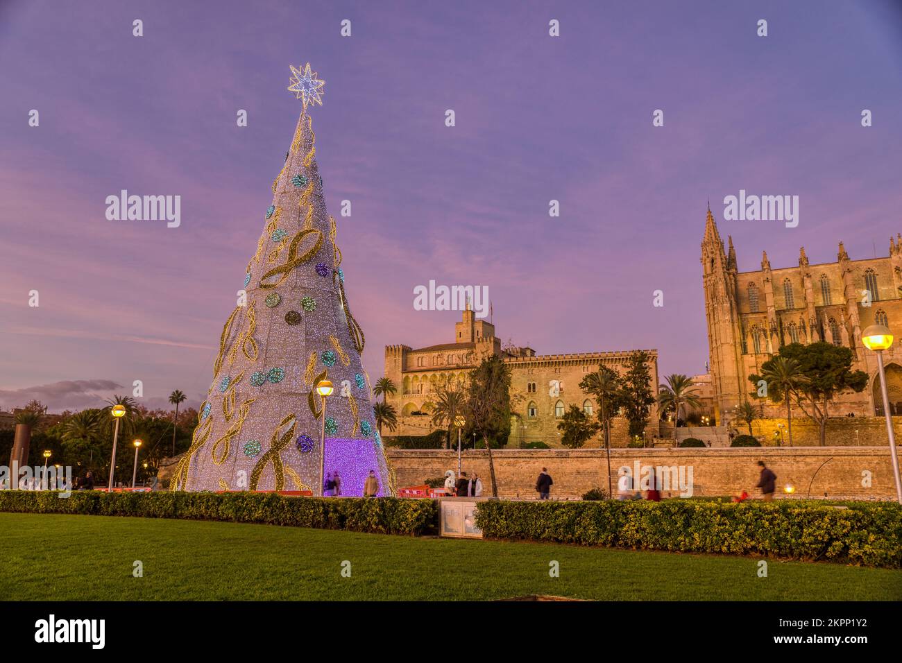 Christmas tree in Parque del Mar, in the Palma Promenade. The Cathedral ...