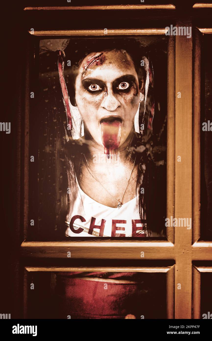 Zombie cheerleader hi-res stock photography and images - Alamy
