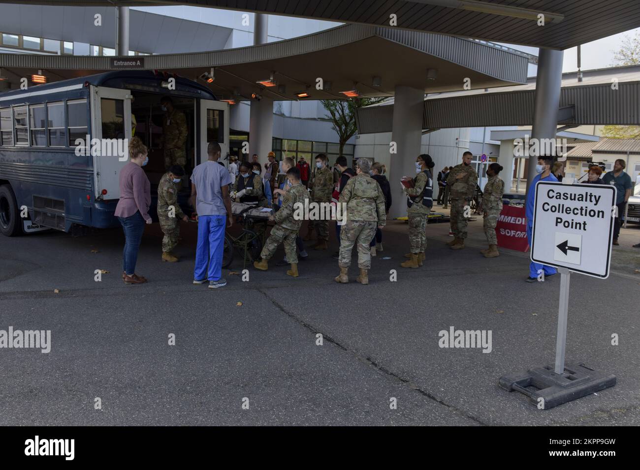 The 86th Aeromedical Evacuation Squadron along with U.S. Army Soldiers ...