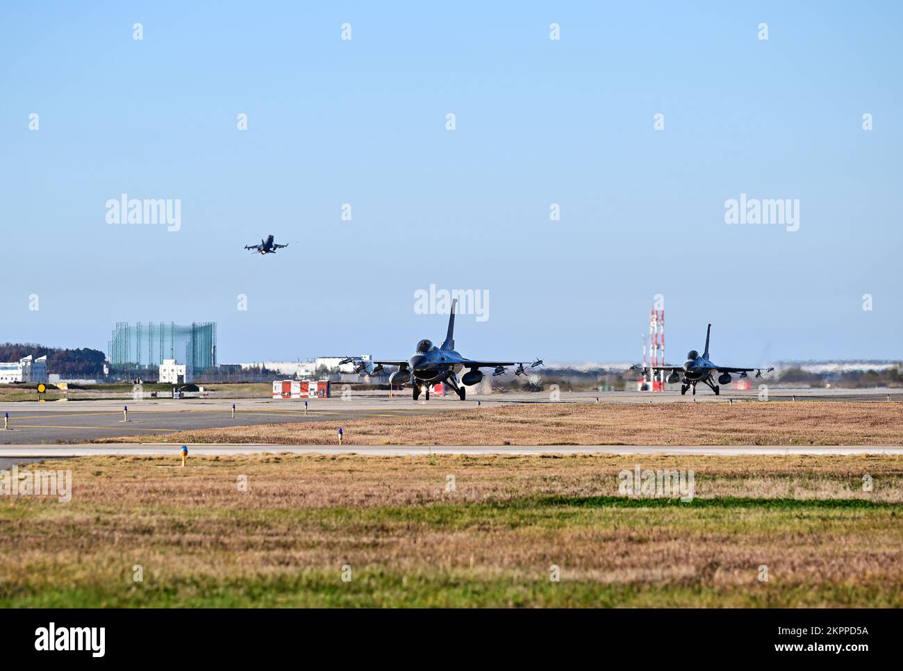 Two Republic of Korea Air Force F-16 Fighting Falcons with the 38th ...