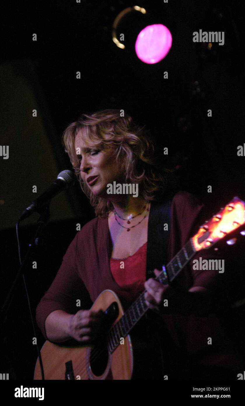 GRETCHEN PETERS, NASHVILLE LEGEND, CONCERT, 2006: Legendary Nashville ...