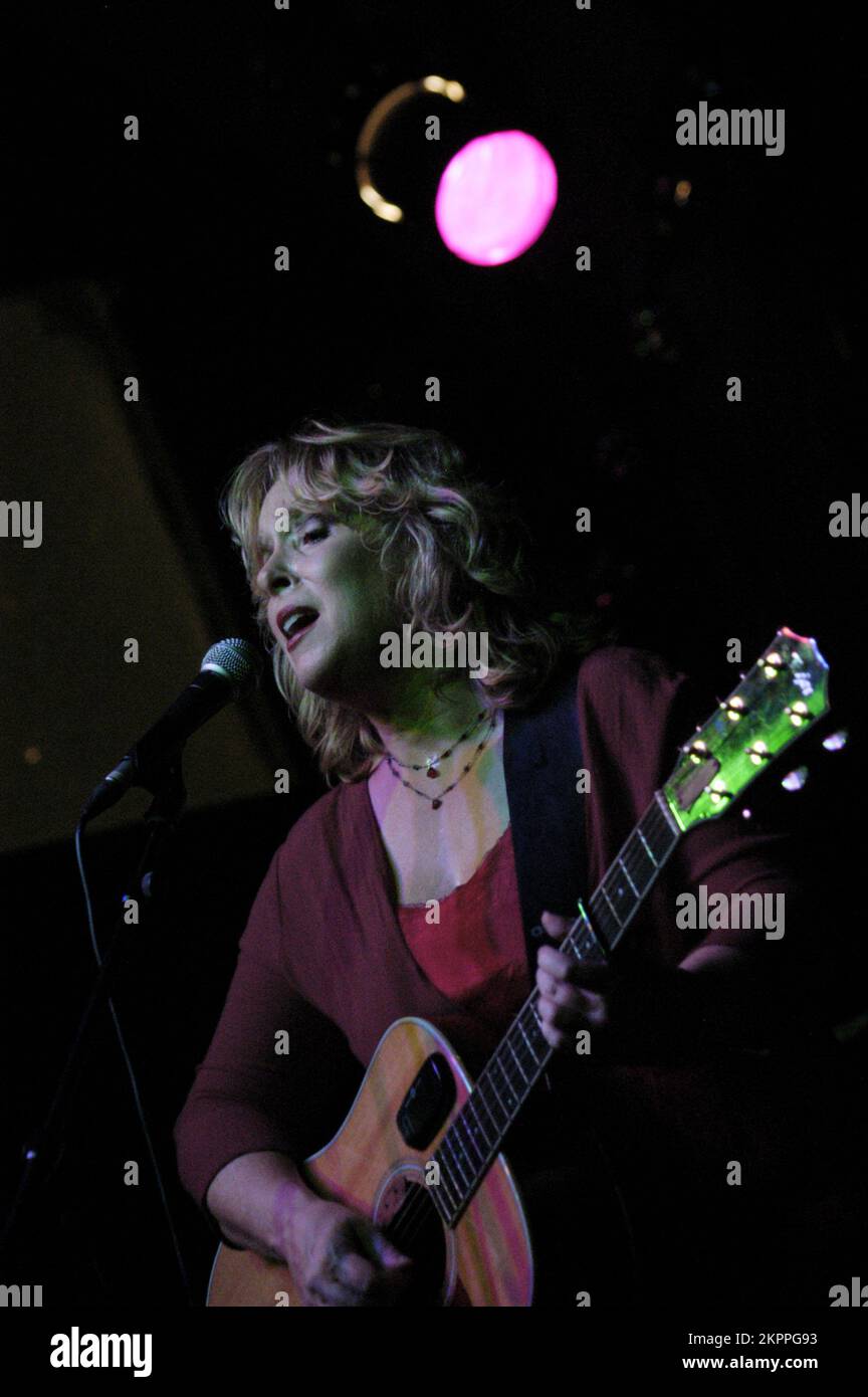 GRETCHEN PETERS, NASHVILLE LEGEND, CONCERT, 2006: Legendary Nashville ...