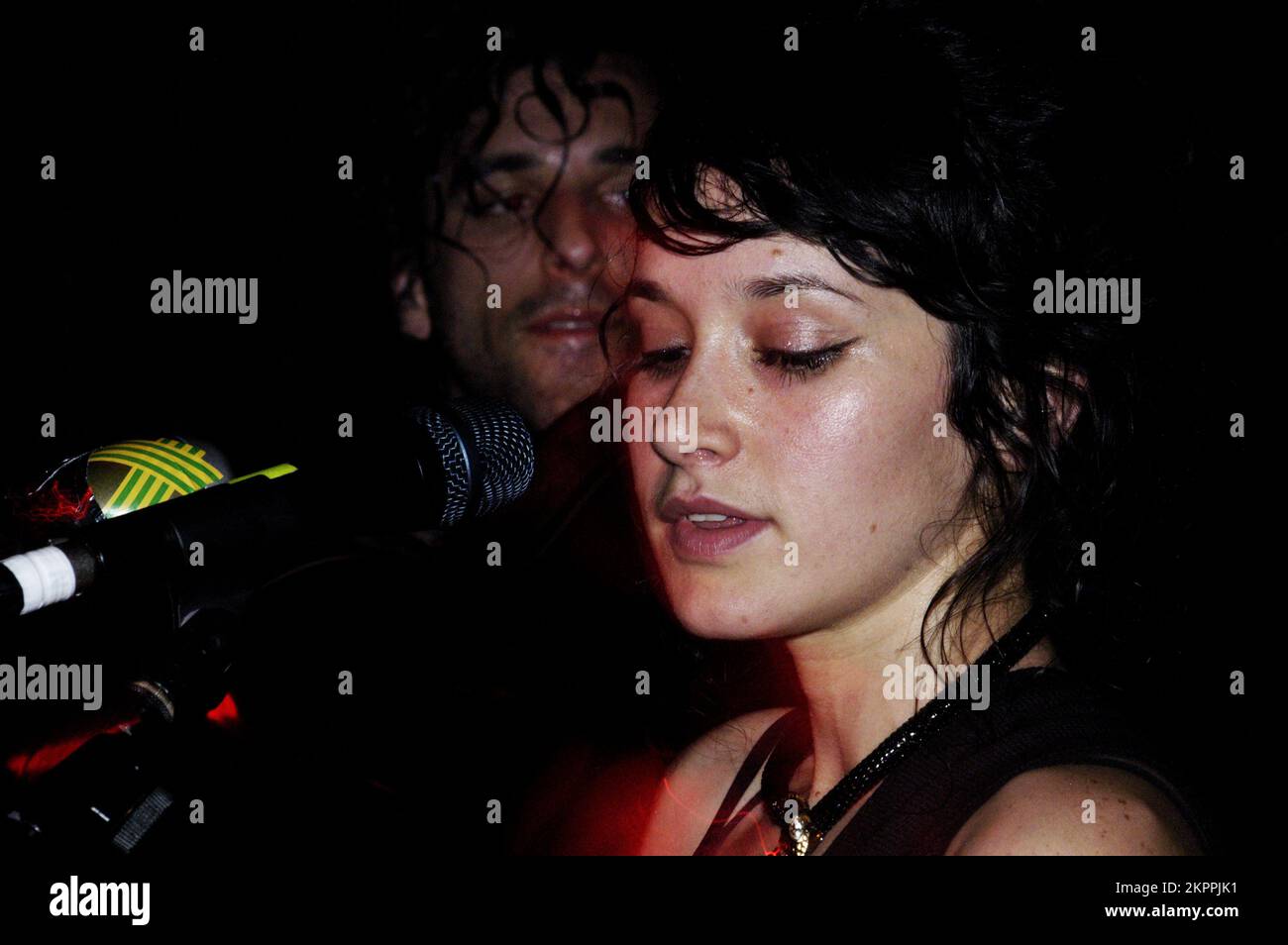 Howling sound hi-res stock photography and images - Alamy