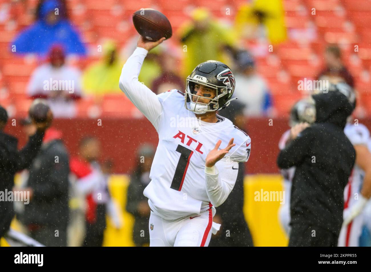 Landover, MD, USA. 27th Nov, 2022. Atlanta Falcons quarterback Marcus ...