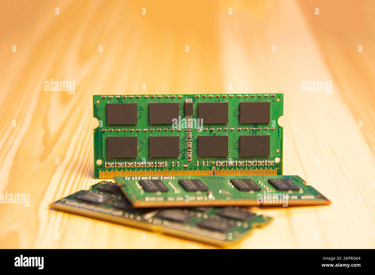 ddr3 type ram Old laptop on wooden floor Stock Photo - Alamy