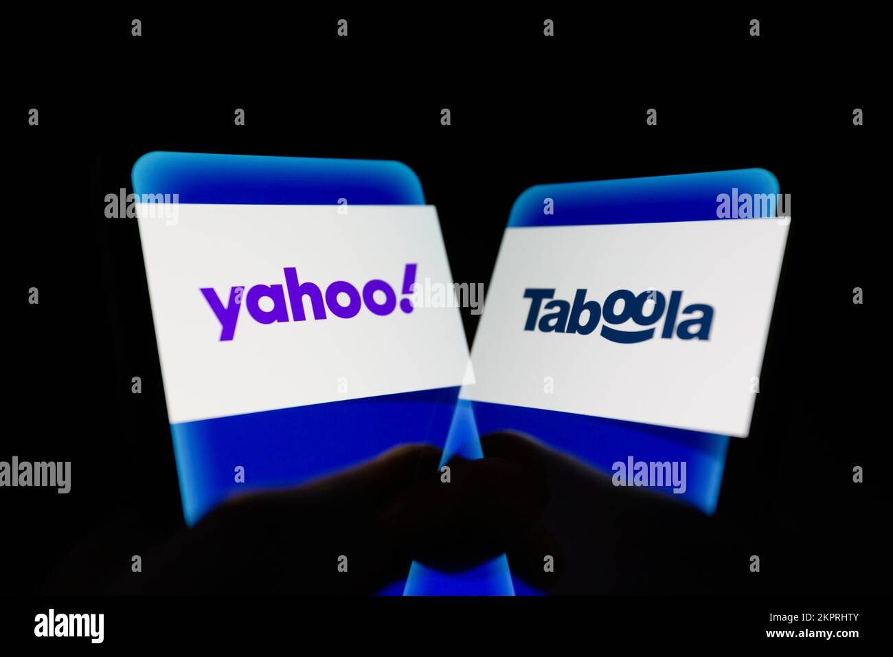 Taboola advertising hi-res stock photography and images - Alamy