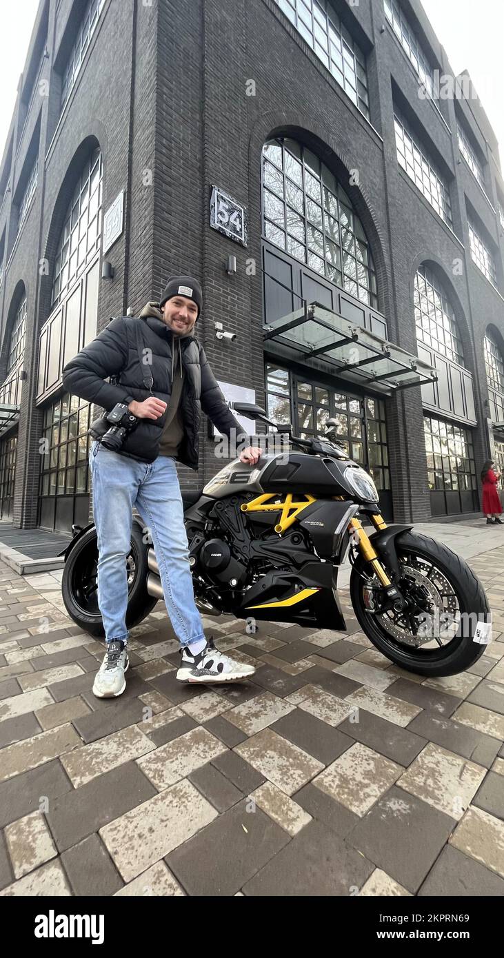 Cool guy on motorcycle hi-res stock photography and images - Alamy