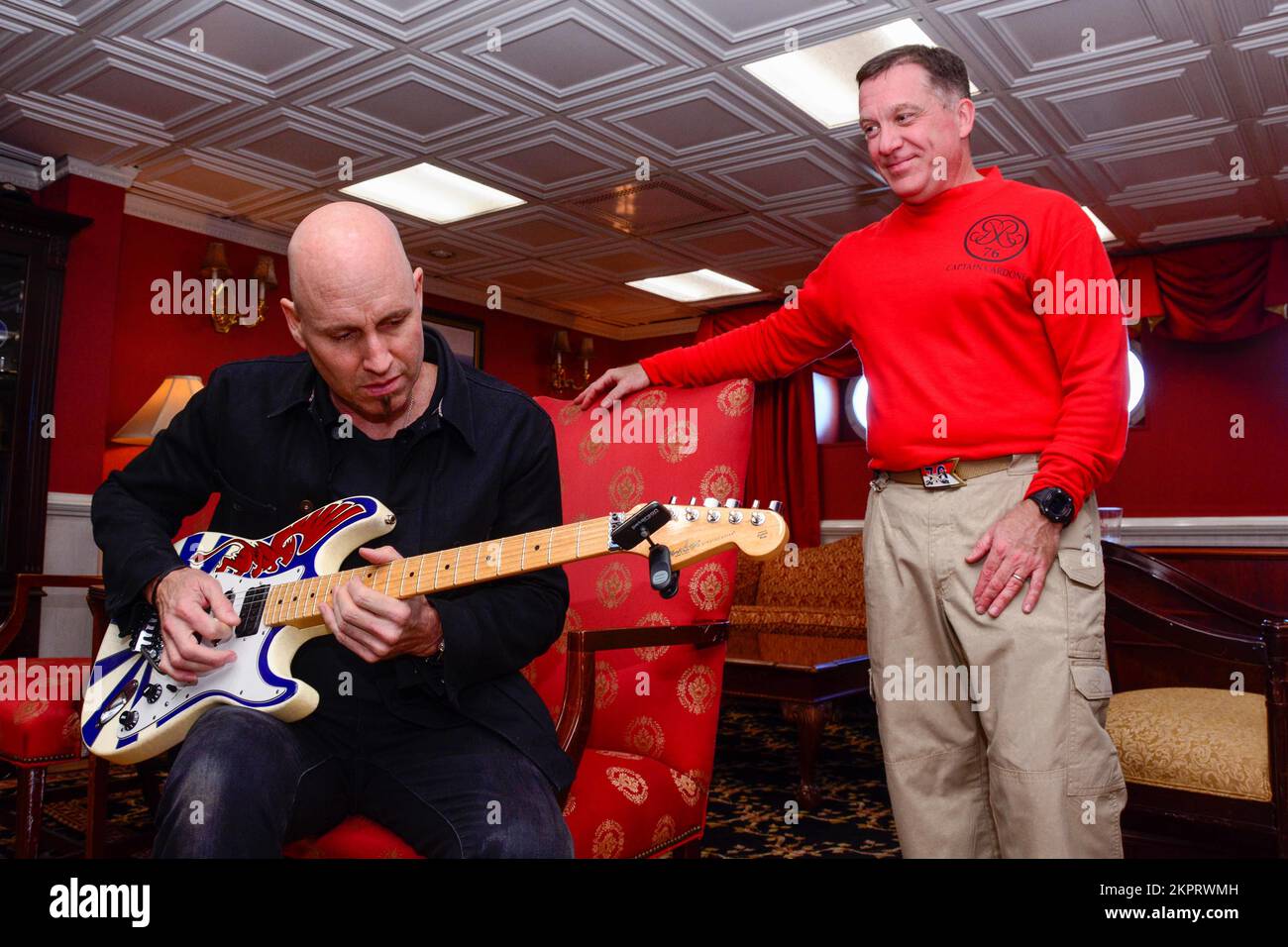 221103-N-RC359-1206 PHILIPPINE SEA (Nov. 3, 2022) Matthew Scannell ...