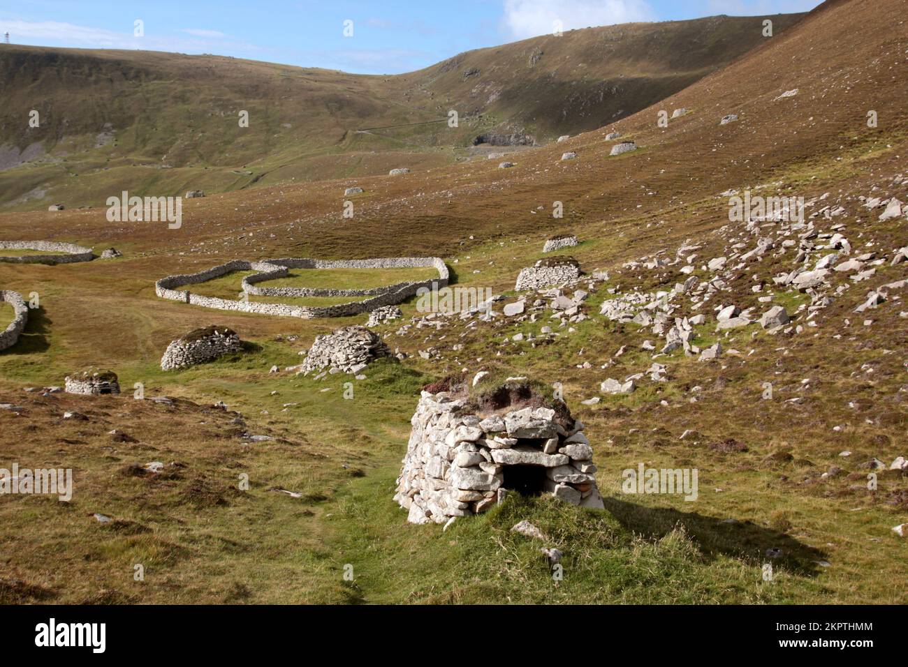 Wall structures and shelters on the archipelago of St Kilda, Outer ...