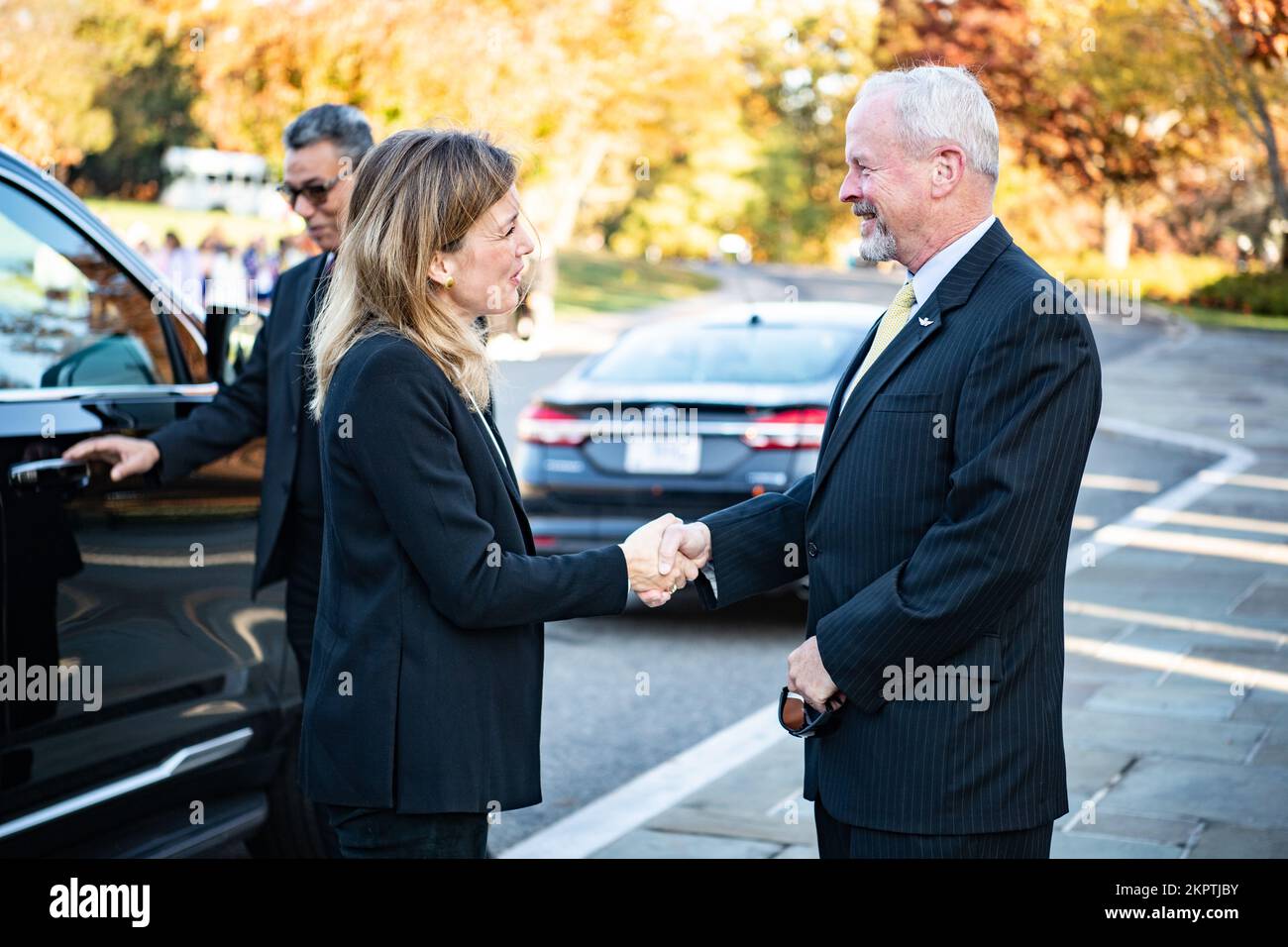 Bob Quackenbush (right), deputy chief of staff, Arlington National ...