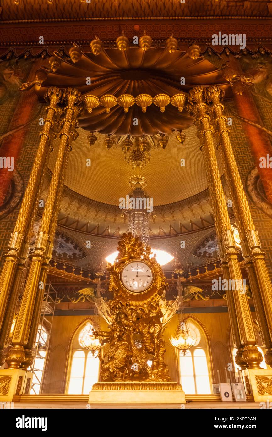 The rock clock hi-res stock photography and images - Alamy