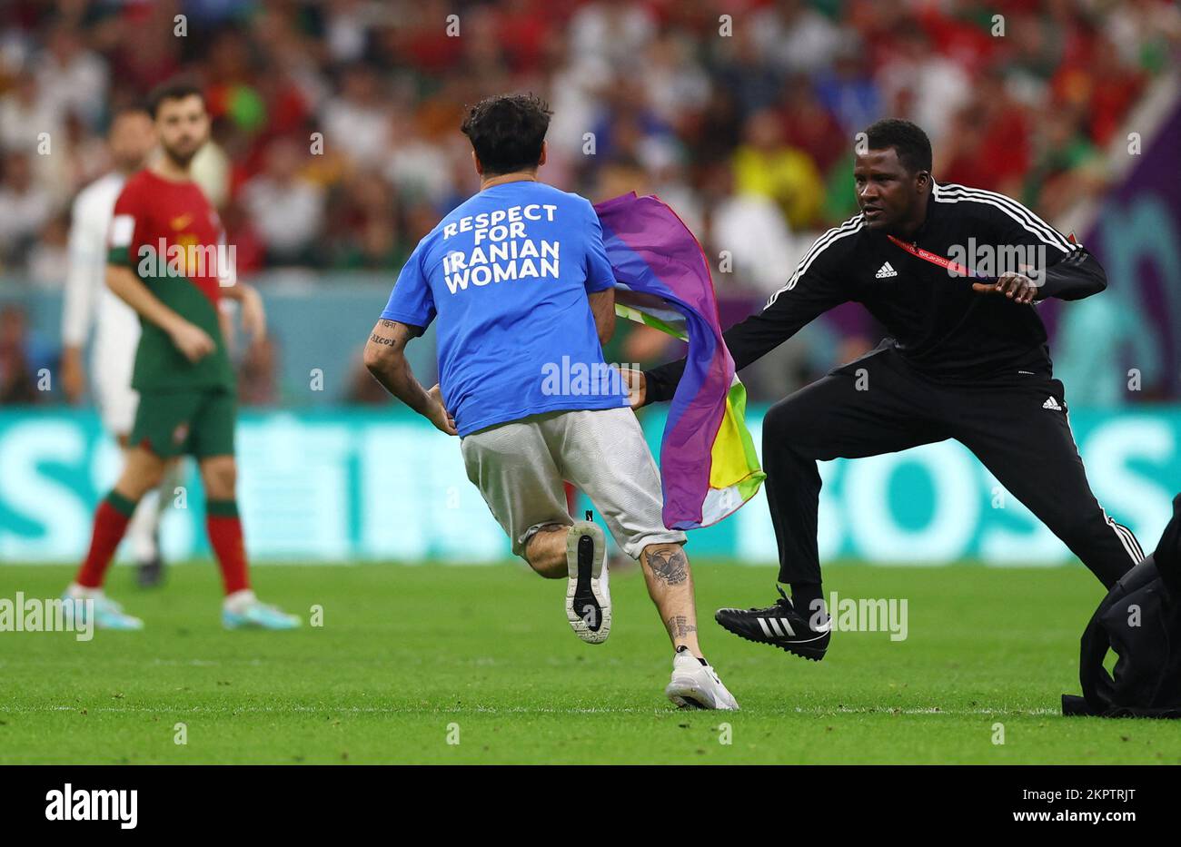 Qatar pitch invader 2022 world cup flag hi-res stock photography and ...