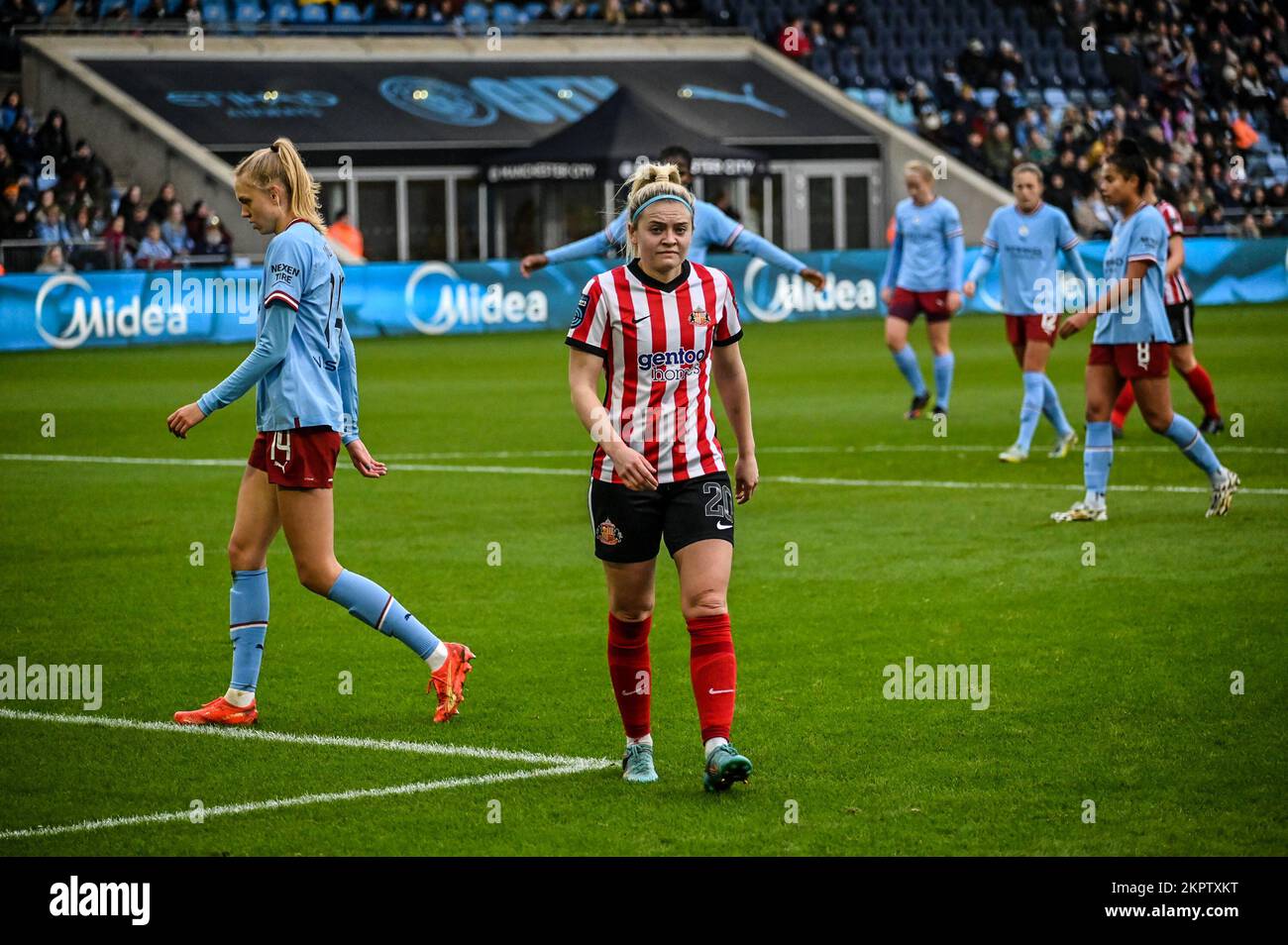 Manchester city women etihad hi-res stock photography and images - Alamy