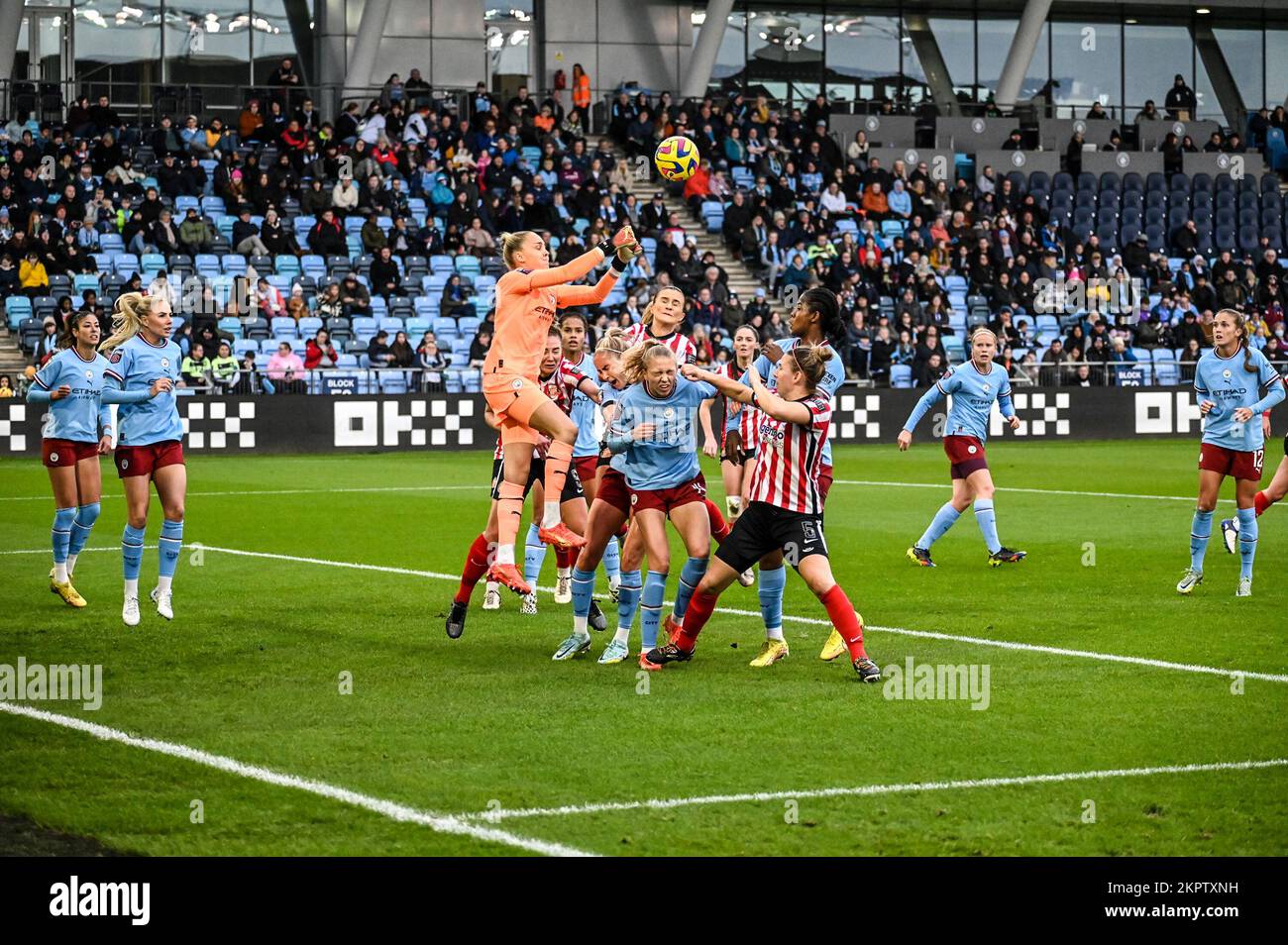 Manchester city women etihad hi-res stock photography and images - Alamy