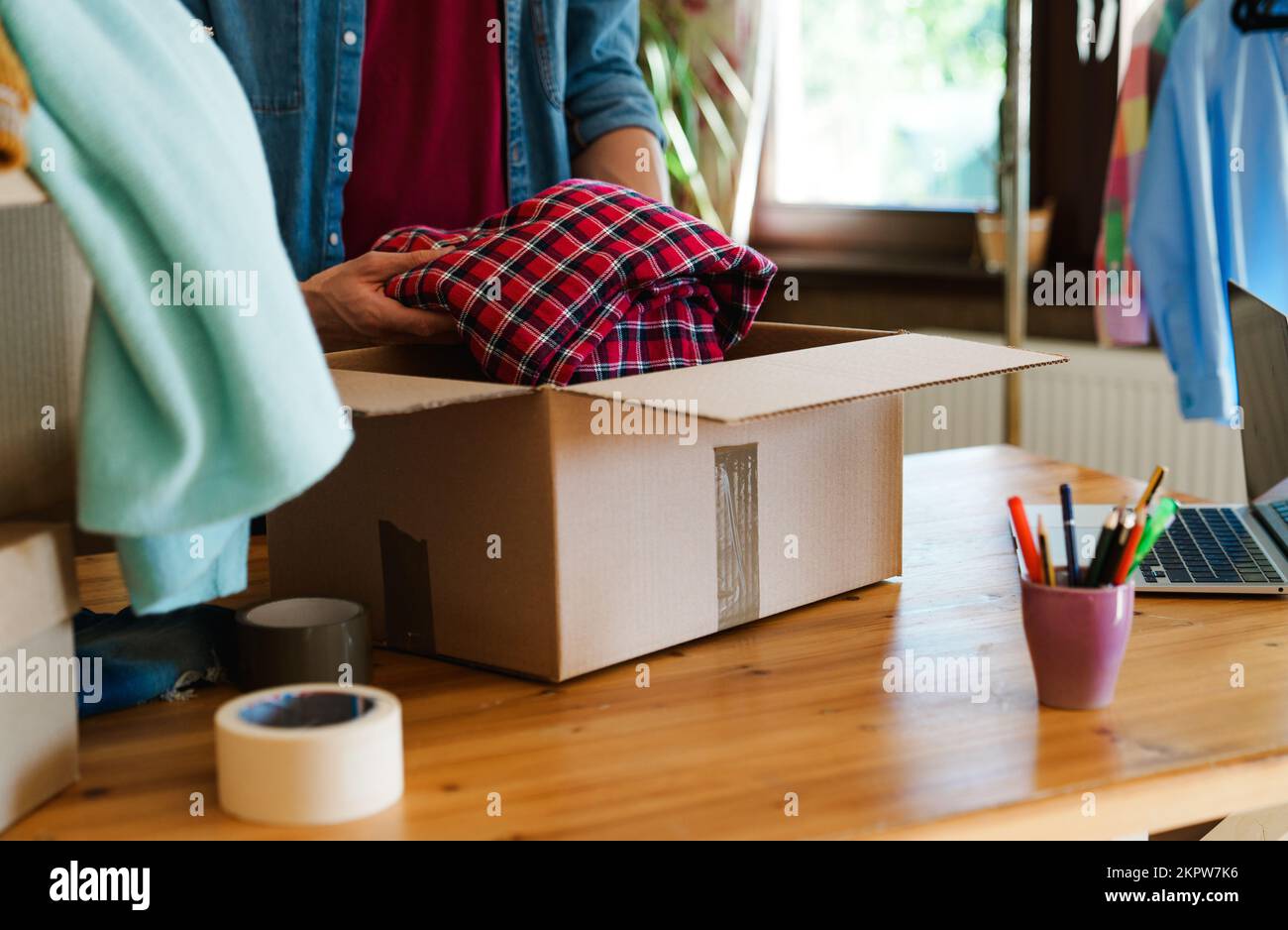 Donation packing hi-res stock photography and images - Alamy