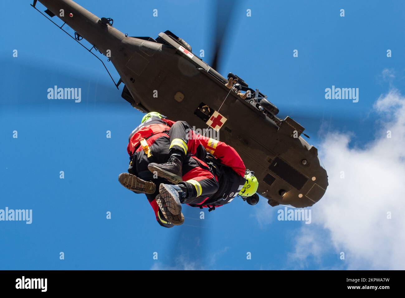 The Boise Fire Department conducted hoist training with the Idaho Army ...