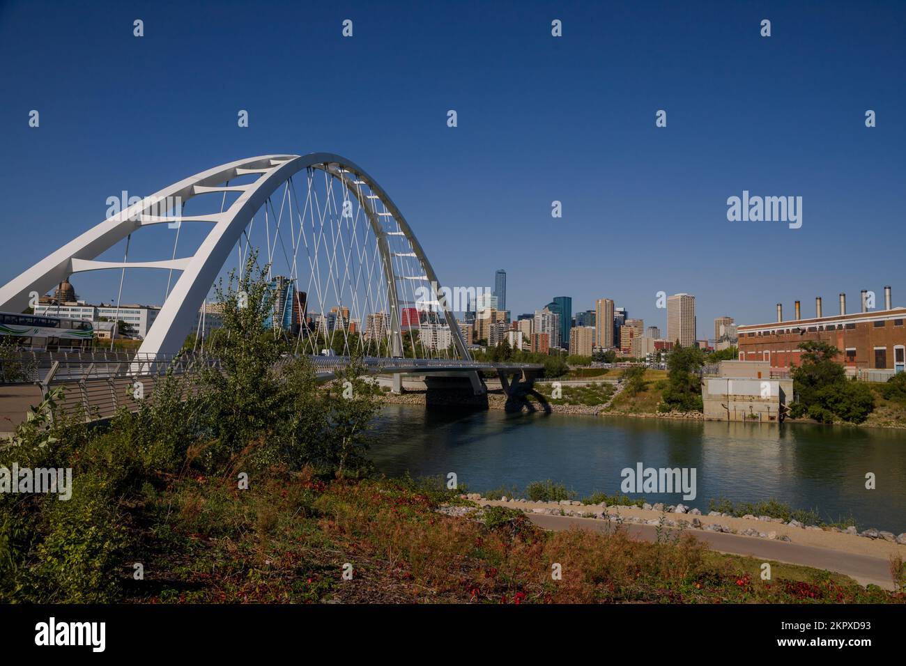 Horizontal vertical arch hi-res stock photography and images - Alamy