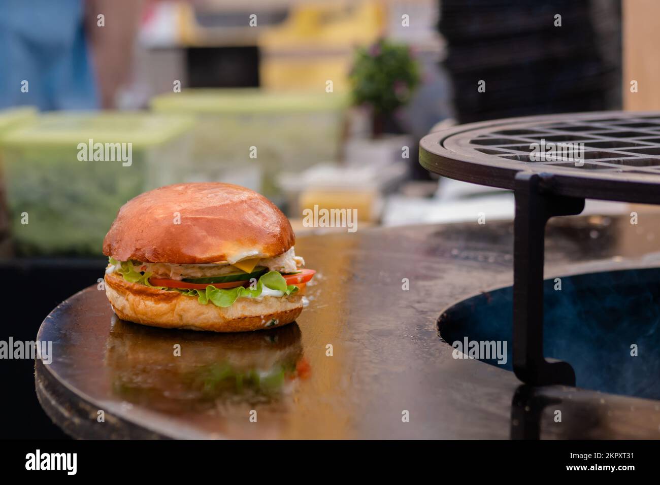 Street food process cooking burger hi-res stock photography and images ...